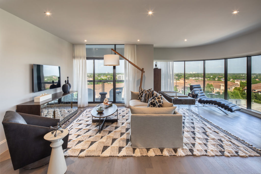 Luxury High Rise Houston Condos with Lock-and-Leave Lifestyle - The ...